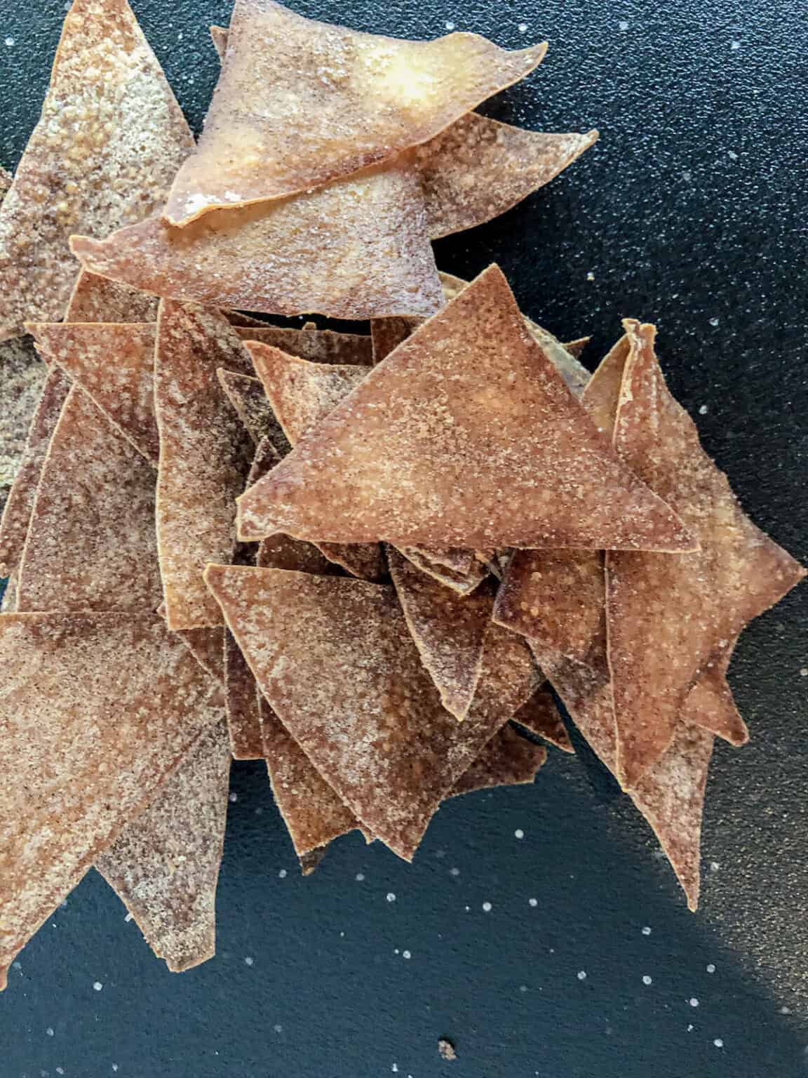 Cinnamon Sugar Wonton Crackers - Appetizer Bliss